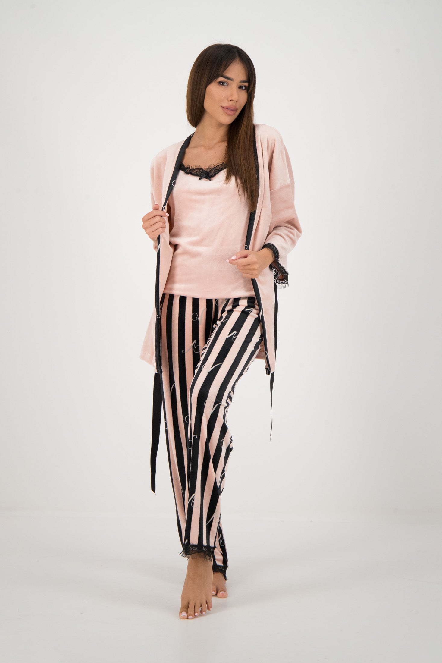 Дамски халат "Soft and cozy" на ТОП цена – Zaza.bg